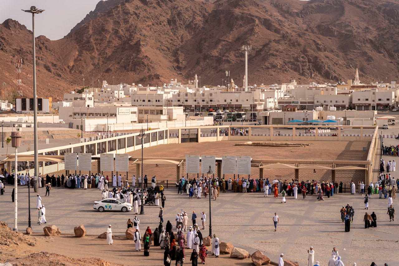 Inilah Keistimewaan Jabal Uhud Bagi Umat Muslim | Nikmatour Travel - PT ...